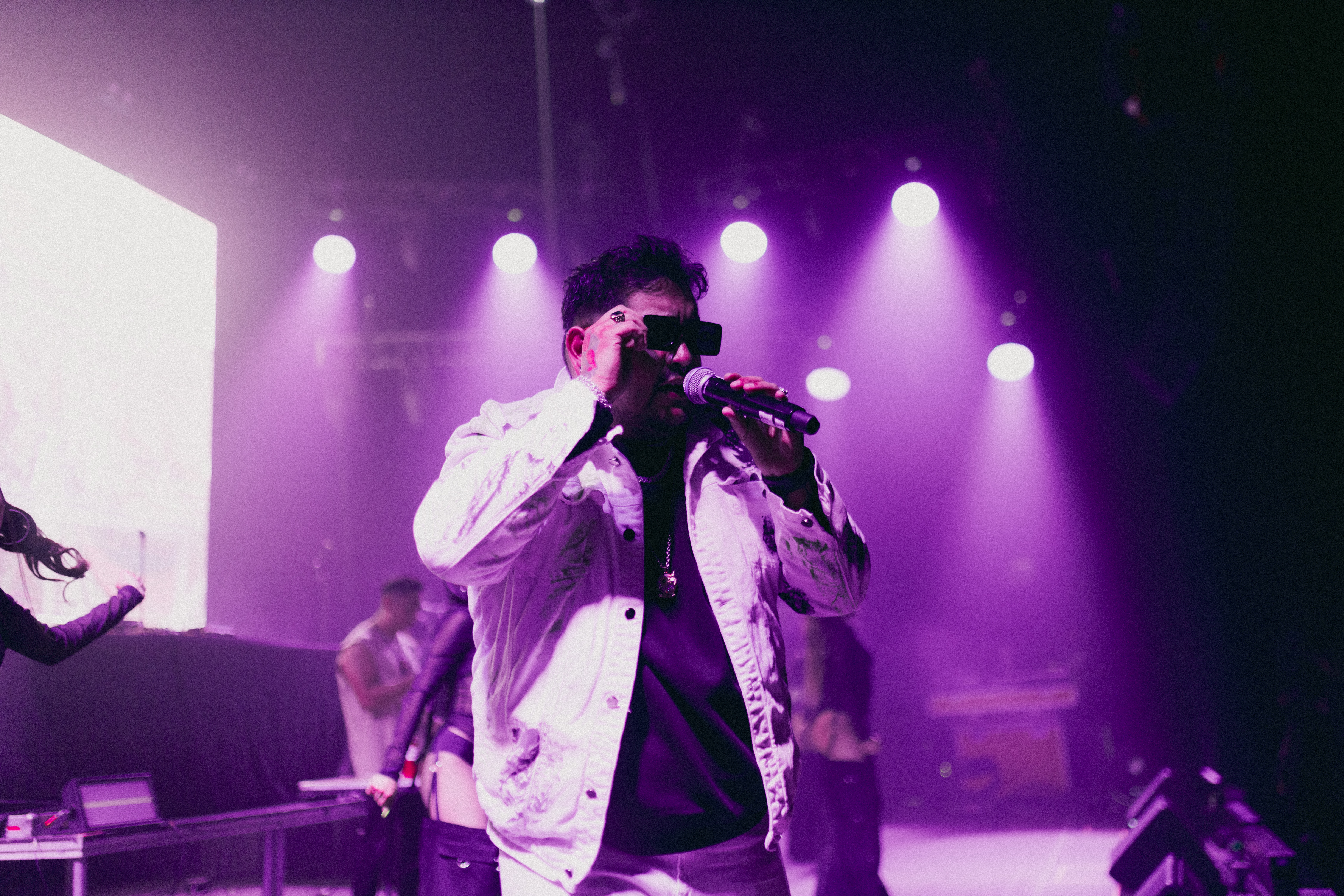 Jay P abre su corazón en su nuevo tema musical «Polvos» | EnTodoMusic